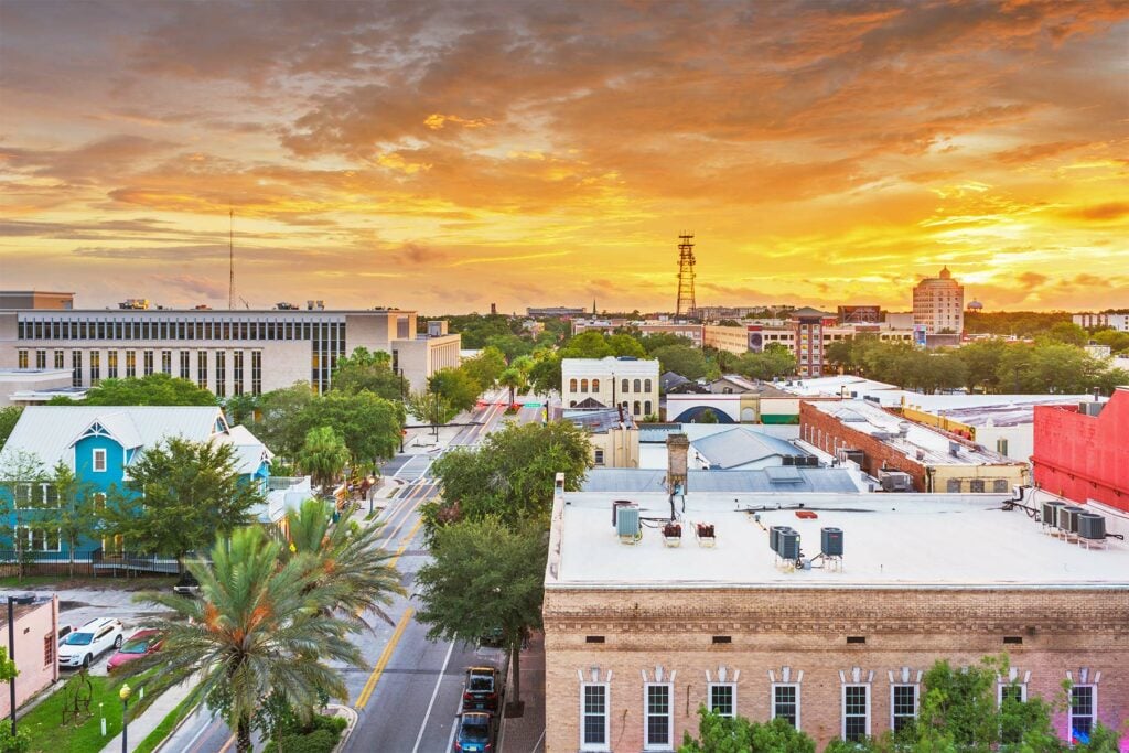 15 CHEAPEST Places to Live in Florida (Helpful Guide)