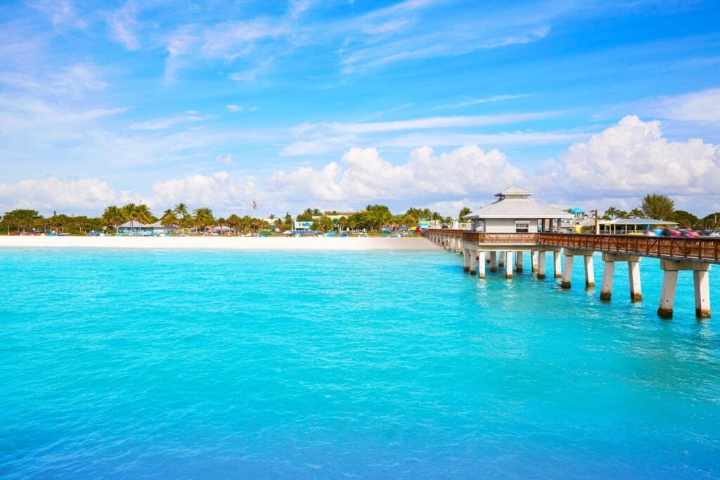 Let's Talk: 20 HONEST Pros & Cons of Living in Florida (+ Forum)