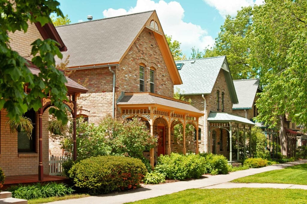 15 HONEST Pros & Cons of Living in Minneapolis (Let's Talk!)