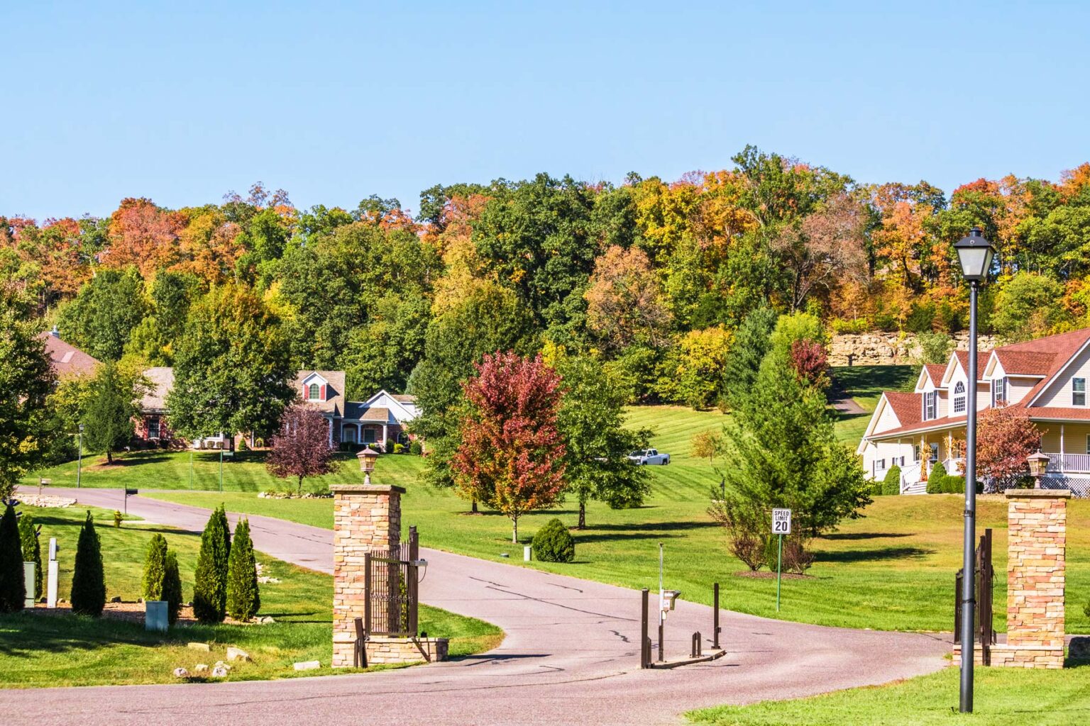 15 HONEST Pros & Cons of Living in Missouri (Let's Talk)