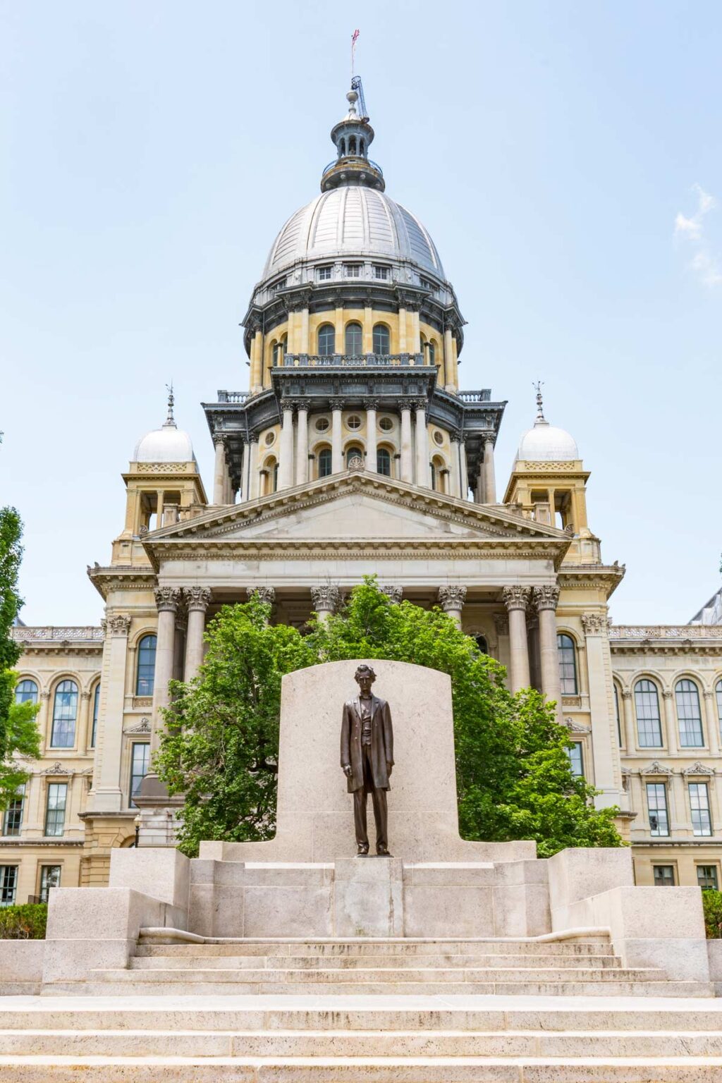 15 HONEST Pros & Cons of Living in Illinois (Let's Talk!)